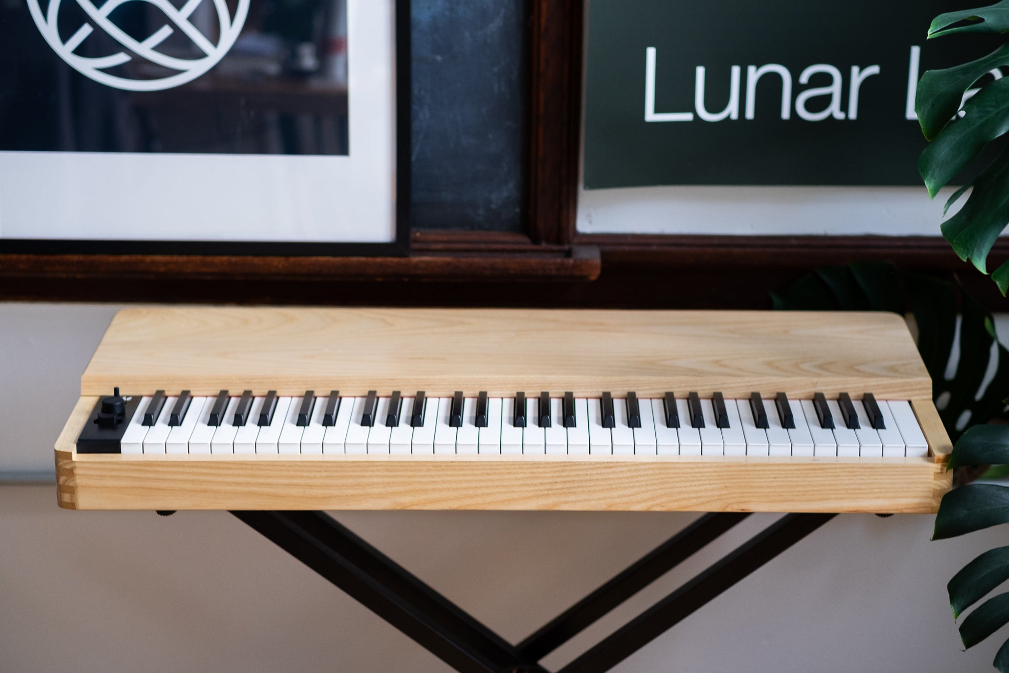 Magnet Action MIDI Controller – Vidal
